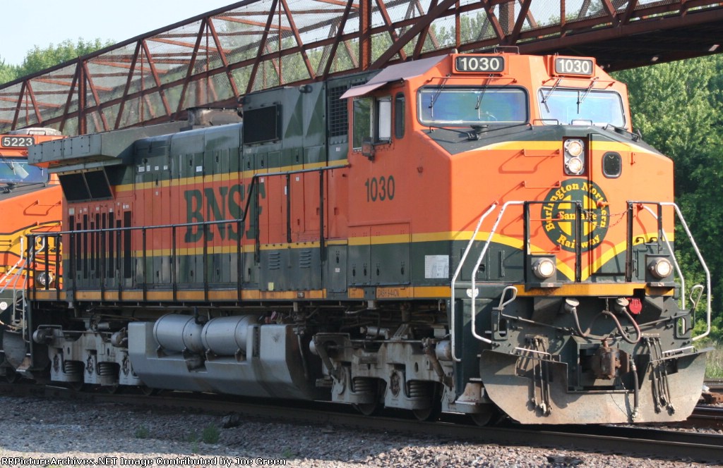 BNSF 1030